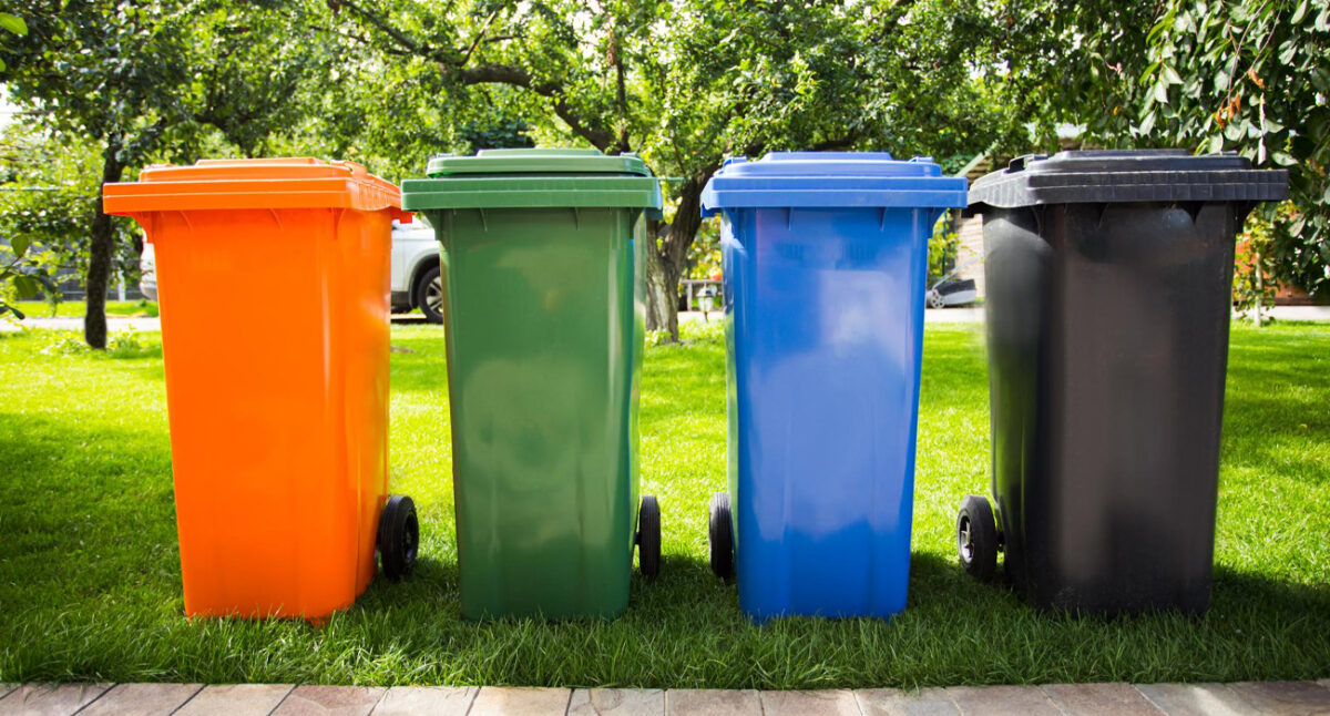 Trash Bin Cleaning Trucks - About Our Equipment | The CanMan